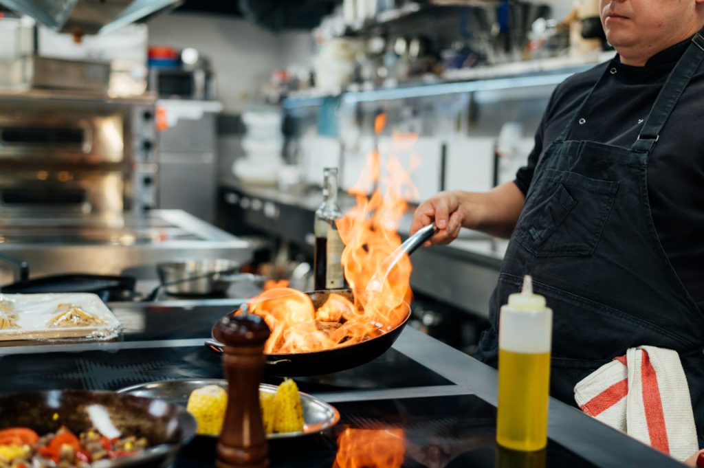 Best Cooking Equipment For Indian Restaurants: From Hot Plates To Fryers